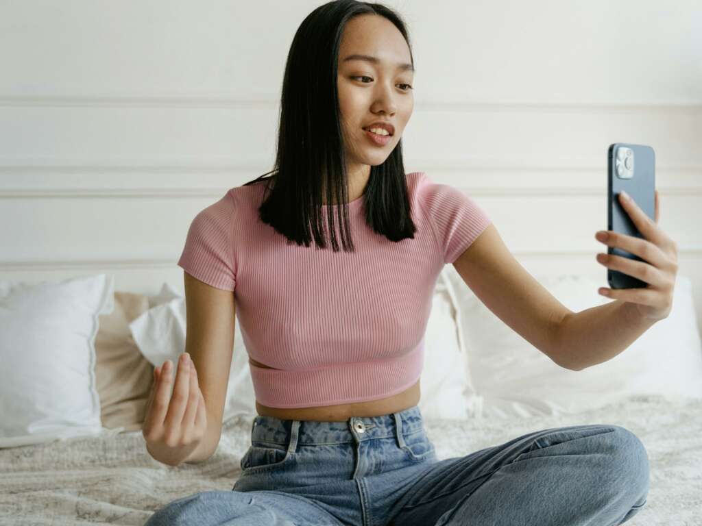 Creating viral challenges on Instagram: What works in 2025 - 🚀 RiseKarma