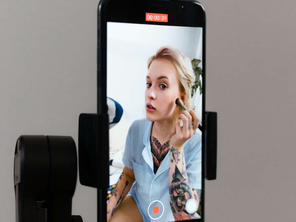 Techniques for improving Facebook group interactions in 2025 - 🚀 RiseKarma