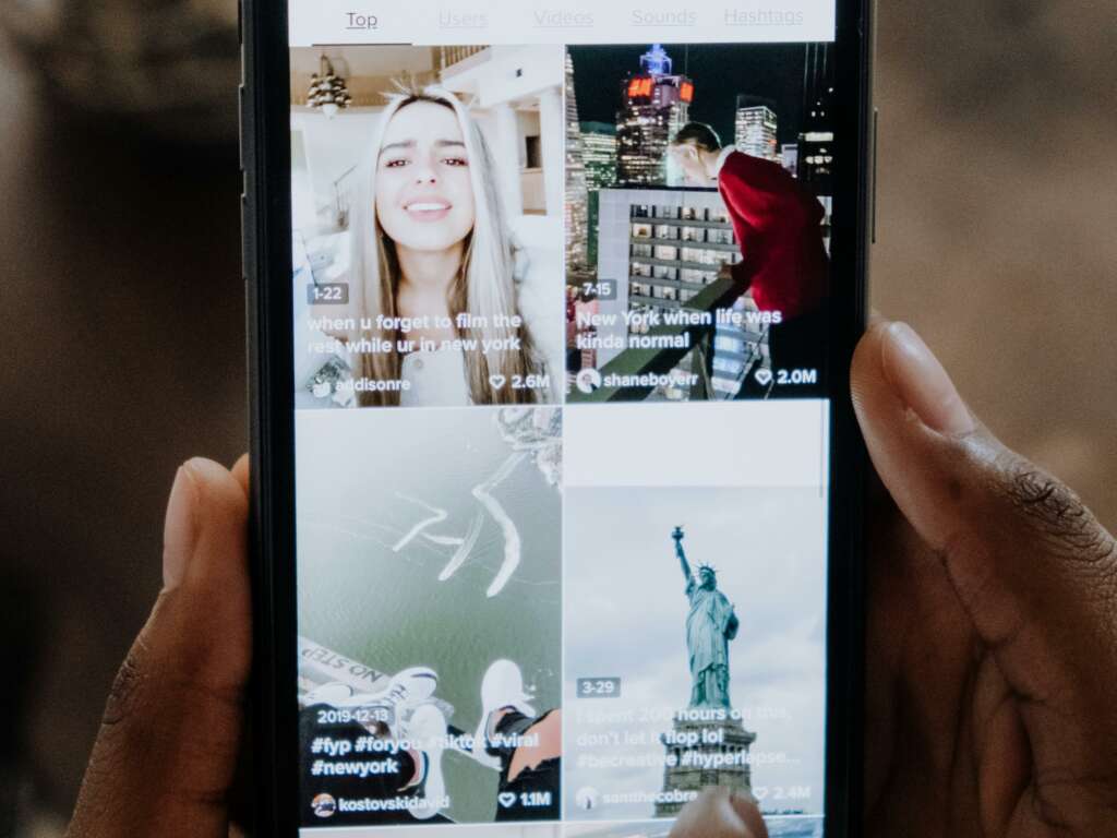Top 10 Secrets to Going Viral on TikTok in 2024 - 🚀 RiseKarma