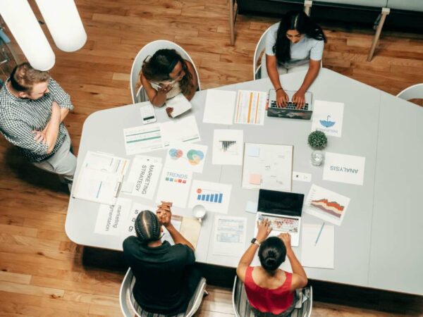 Best practices for optimizing LinkedIn profiles in 2024 - 🚀 RiseKarma