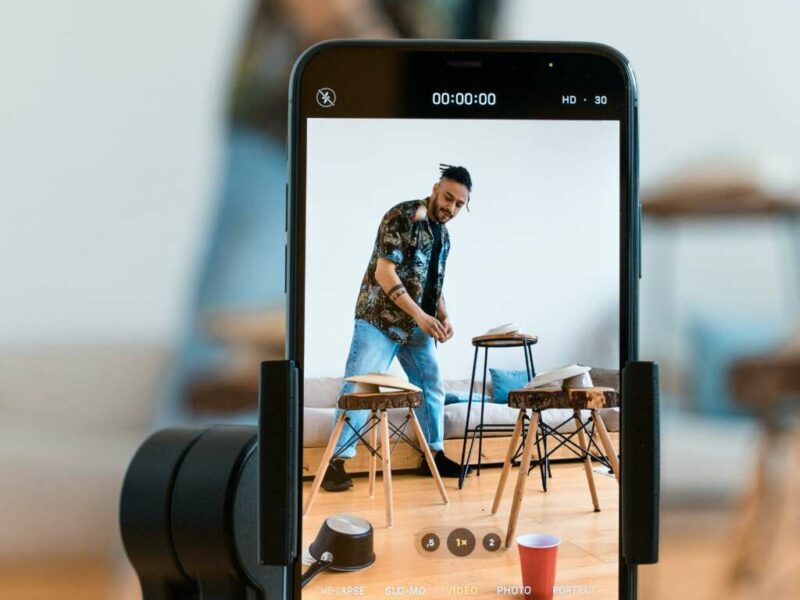 Top 10 Tips for Mastering Facebook Live Streaming in 2024 - 🚀 RiseKarma