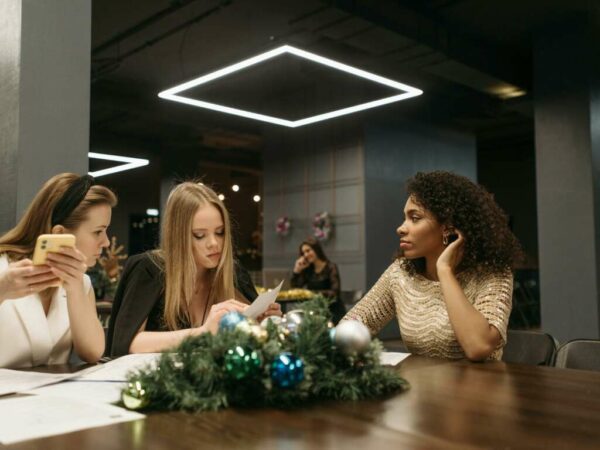 Top 7 Ways to Create Authentic Connections on LinkedIn - 🚀 RiseKarma