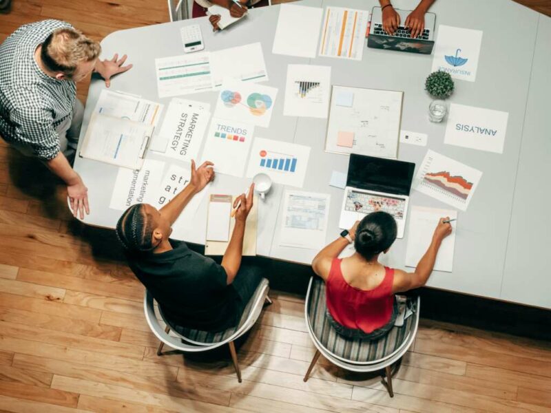 Top 7 Creative Content Ideas for Facebook Groups - 🚀 RiseKarma