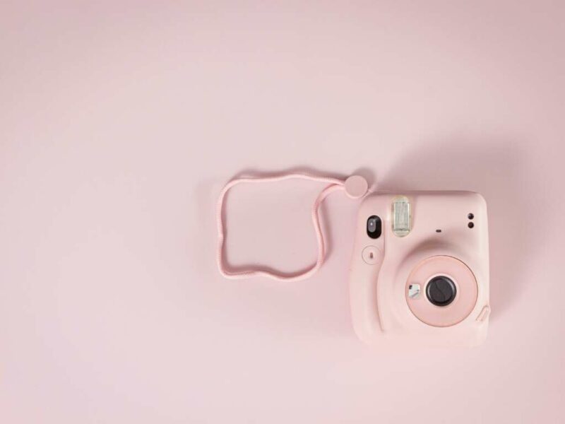 Top 10 Instagram Themes for a Cohesive Aesthetic in 2024 - 🚀 RiseKarma