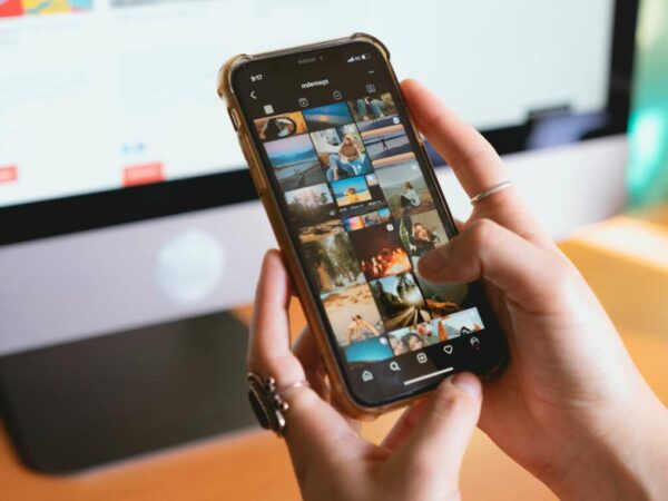 Best social media scheduling tools for efficiency in 2024 - 🚀 RiseKarma